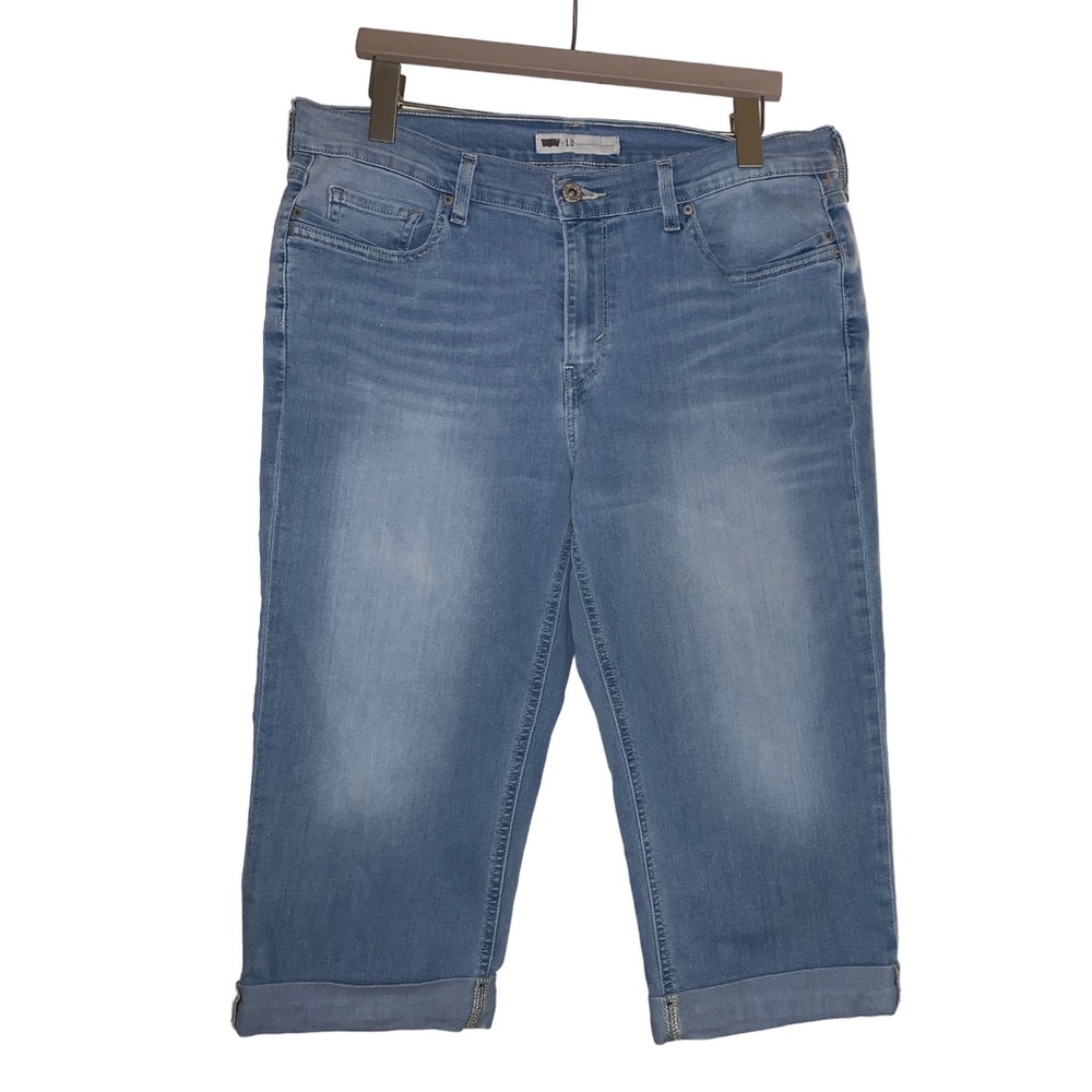Levis Vintage Red Tag/Woman’s Light Blue Capris Perfe… - Gem